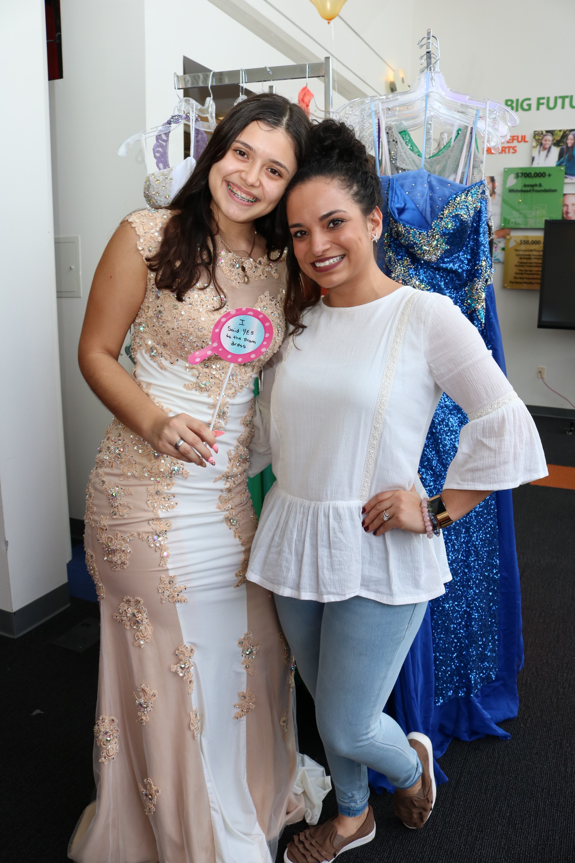 Little Sisters "Say Yes to the Prom Dress" Event | BBBSATL